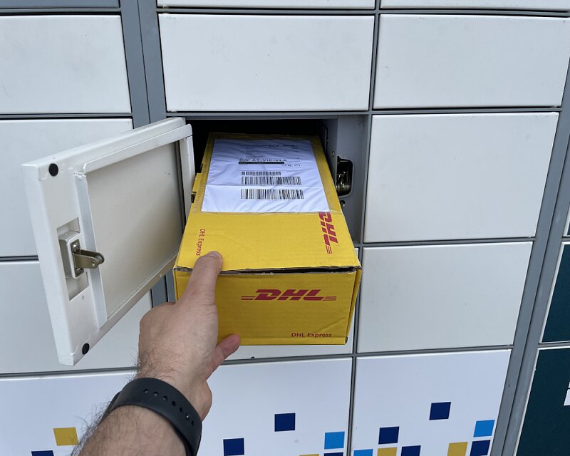 AlzaBox - jak podat zásilku DHL Express | DHL SERVICEPOINT